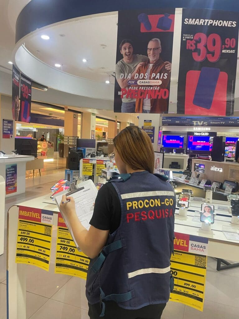 Procon aponta diferença de até 240% nos presentes dos pais